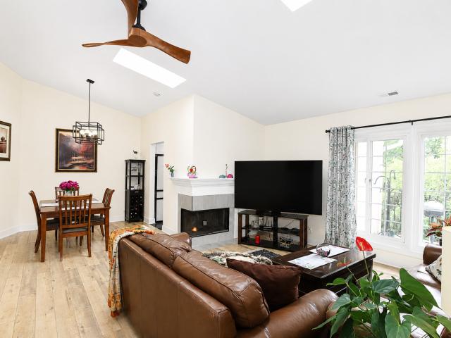 466 S President Street # 304