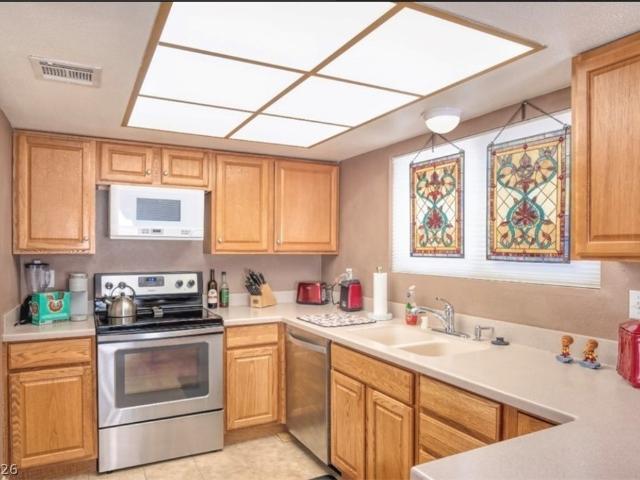 4674 Monterey Circle 1