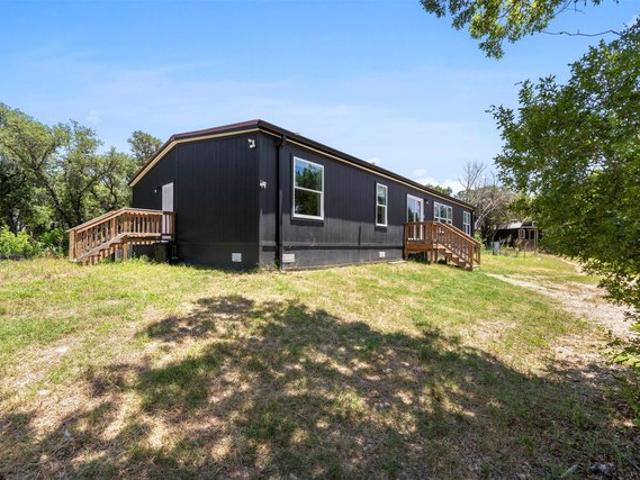 4674 Azle Hwy, Weatherford, TX 76085