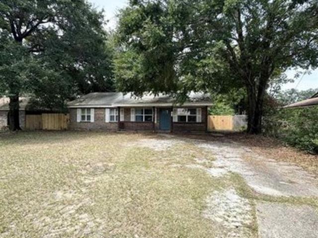 4674 Geneva Dr, Pensacola, FL 32526