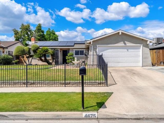 4675 E Belgravia Ave, Fresno, CA 93725