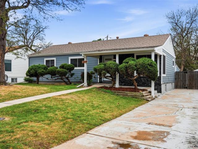 4676 E Utah Place