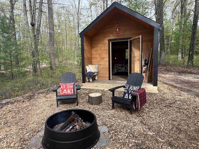 4676 Hayes Rd, Harrison, MI 48625
