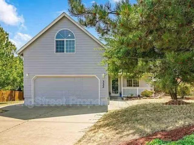 46777845 332 Ne Carmen Pl