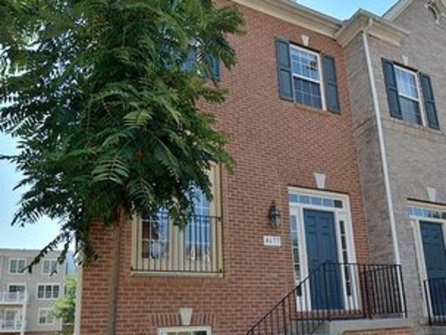 4677 Carisbrooke Ln, Fairfax, VA 22030