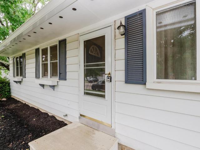 4678 Hollyview