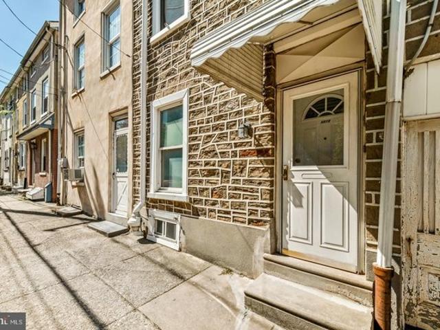 4678 Umbria St, Philadelphia, PA 19127