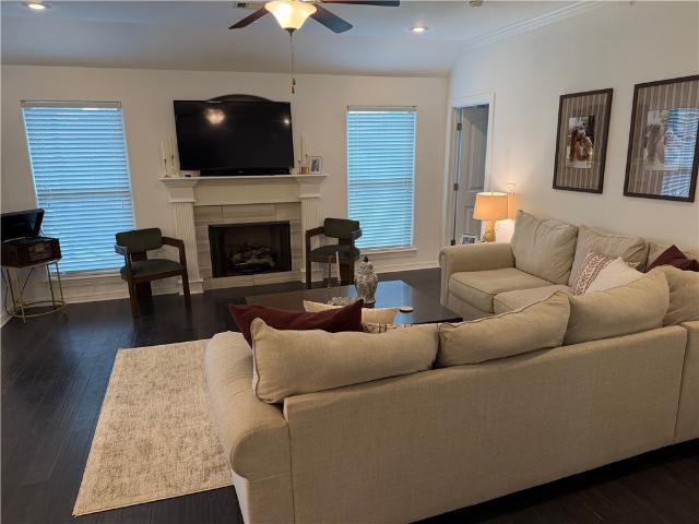 4678 W Croft Drive
