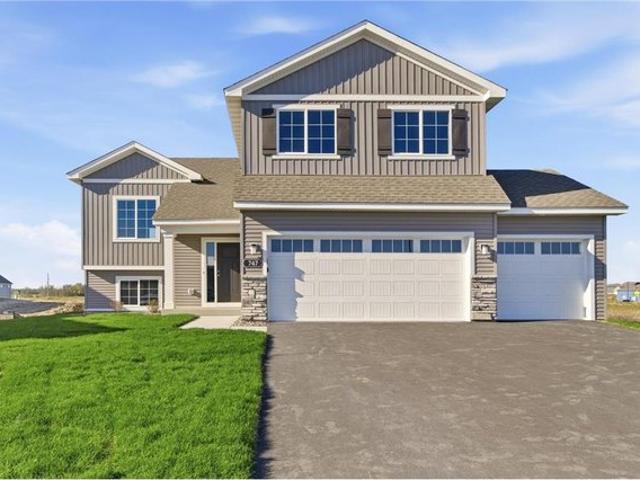 4678 89th St NE, Monticello, MN 55362