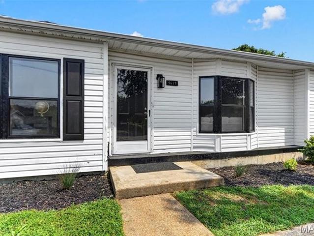 4679 Chinkapin Ln, High Ridge, MO 63049