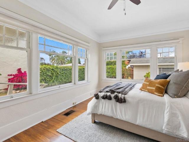 4679 Vista St