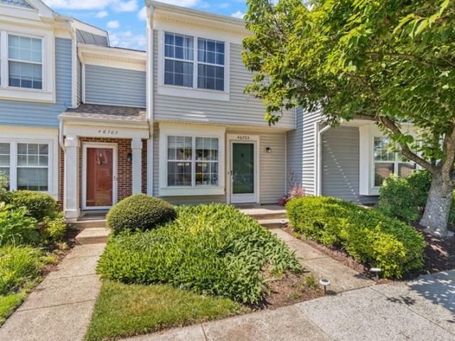 46703 Atwood Sq, Sterling, VA 20164