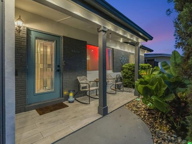 4670 NE 4th Ave, Oakland Park, FL 33334