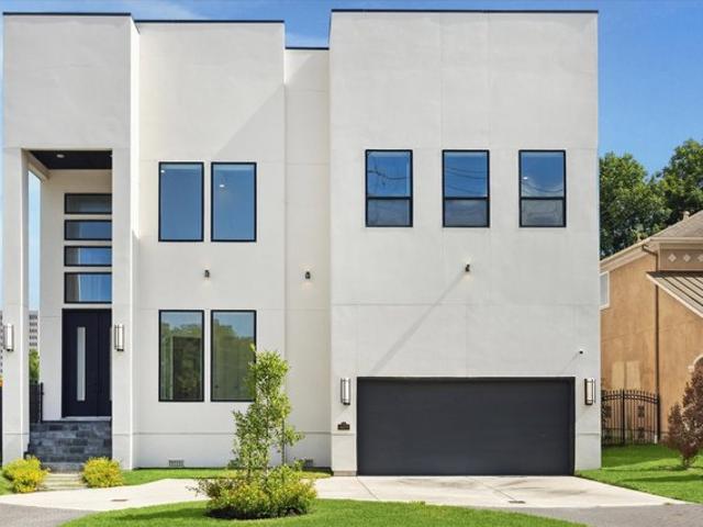 4670 Cedar St, Bellaire, TX 77401