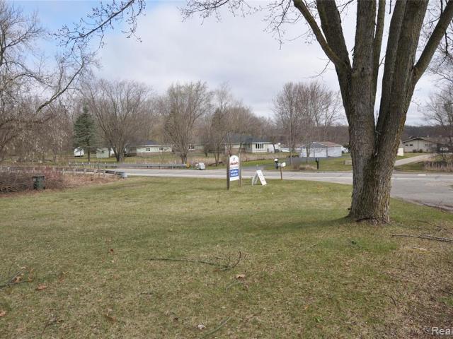 4670 E M 36