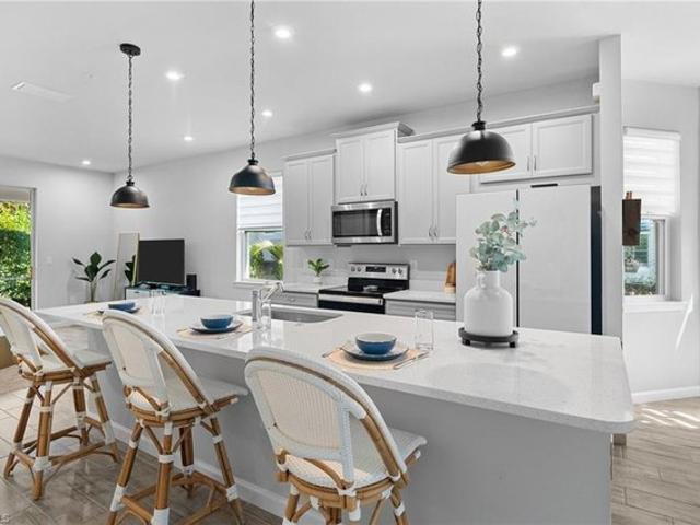 4671 Arboretum Cir Unit 104, Naples, FL 34112