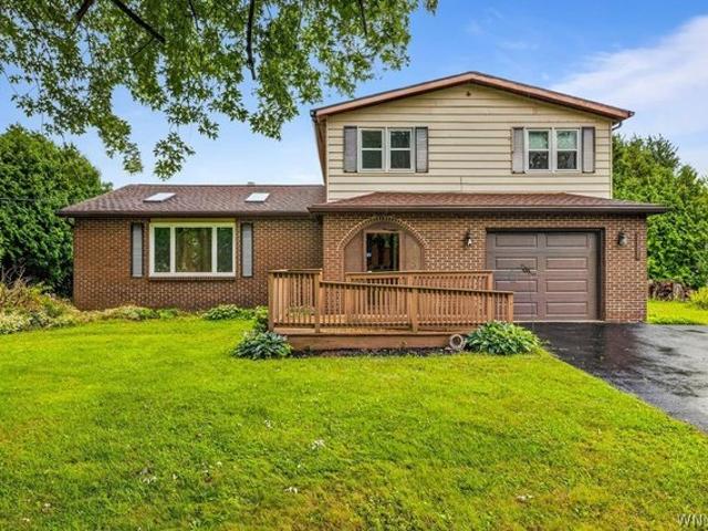 4671 Porter Center Rd, Lewiston, NY 14092