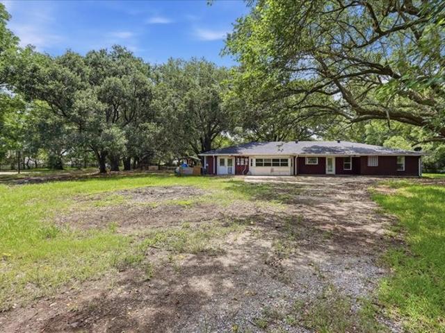 46721 Interstate 10, Winnie, TX 77665