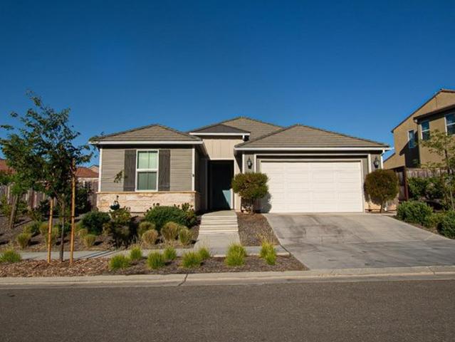 4672 Silverado Rd, Madera, CA 93636