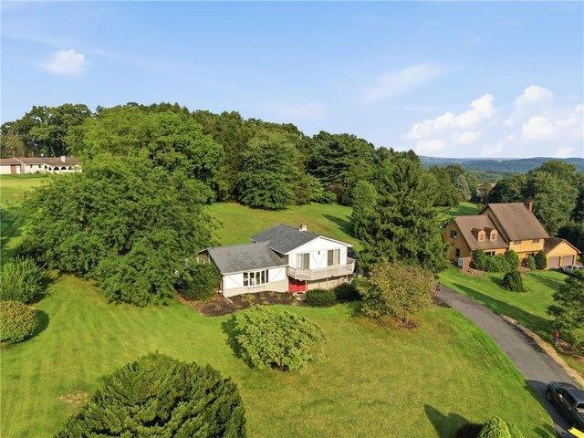 4673 Steven Ln, Lehigh Township, PA 18088