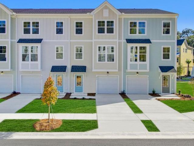 467 Caledon Ct, Johns Island, SC 29455