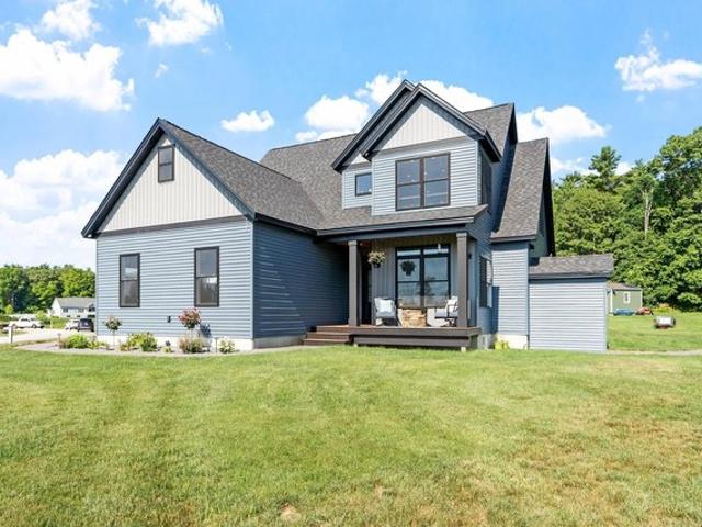 467 Blane Cir, Pembroke, NH 03275