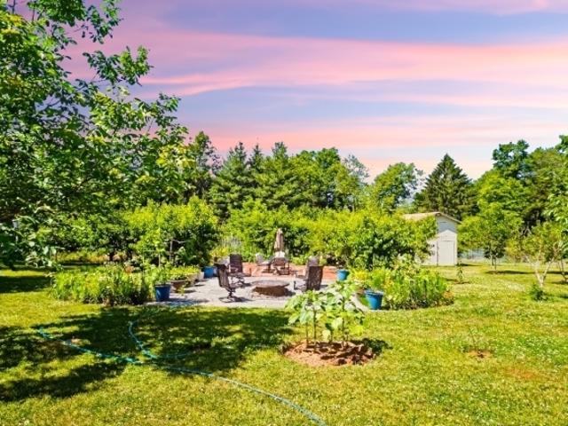 467 Foothill Rd