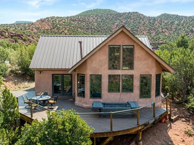 467 Madrid Rd, Jemez Springs, NM 87025