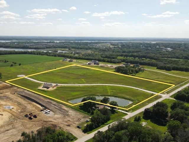 467 NE Monarch Dr, Polk City, IA 50226