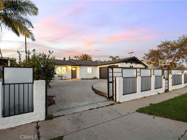 467 Susan Ave, Moorpark, CA 93021 | MLS #SR26079 | Compass