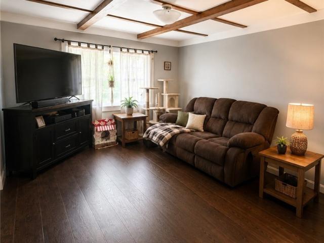 467 W Delavan Avenue