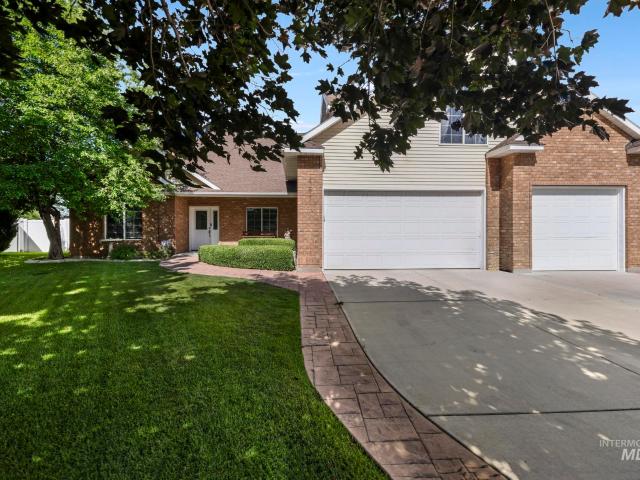 467 Wildrose Loop