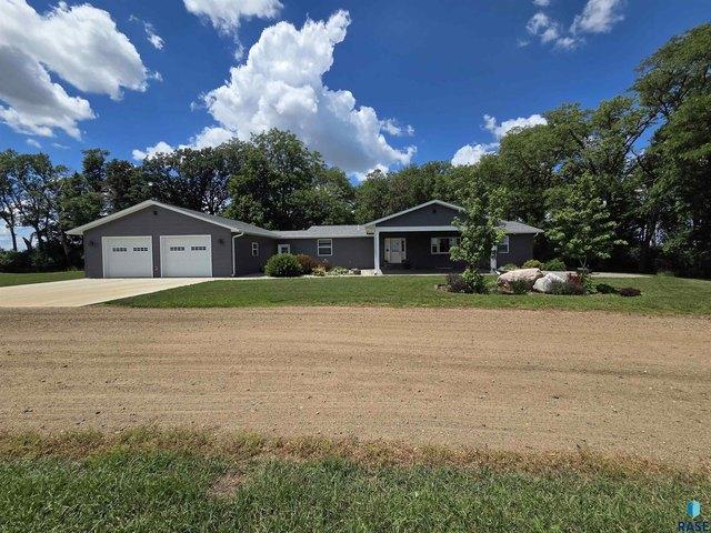 46845 th St, Colman, SD 57017