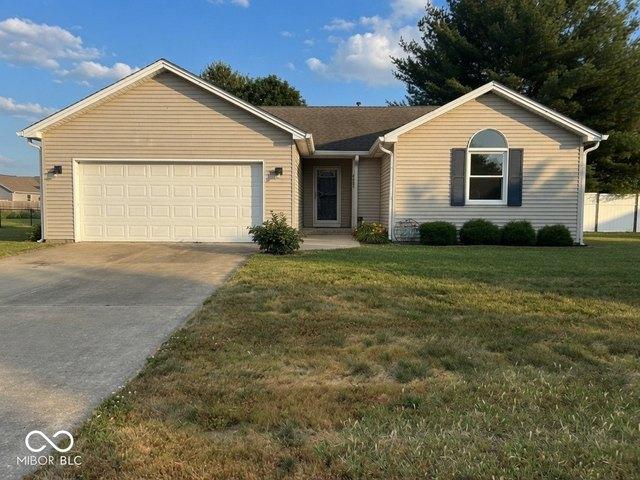 4684 Hackberry Dr, Columbus, IN 47201