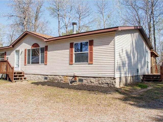 4684 Lower Ten Mile Lake Rd NW, Hackensack, MN 56452