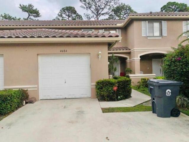 4684 Pinemore Ln, Lake Worth, FL 33463