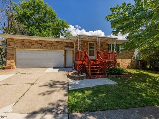 4685 Birchwood Rd, Garfield Heights, OH 44125