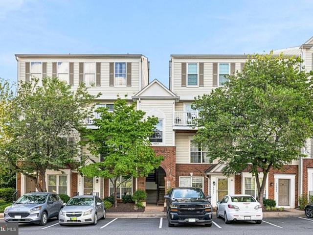 46862 Clarion Ter Apt 303, Sterling, VA 20164