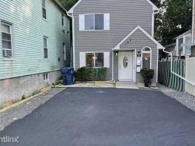 46879324 197 Central Ave