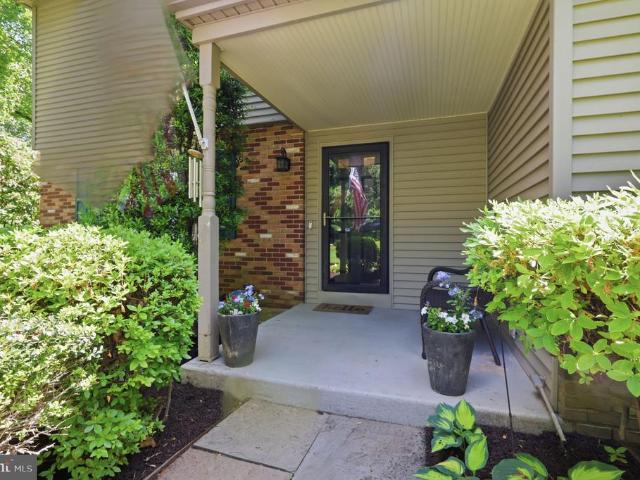 4687 Woodfield Circle