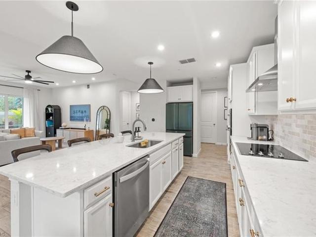 4688 Arboretum Cir Unit 101, Naples, FL 34112