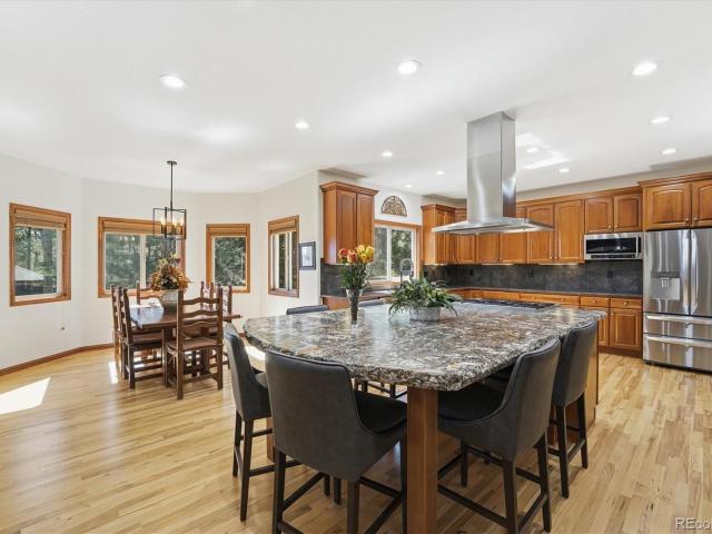 4680 Mohawk Drive