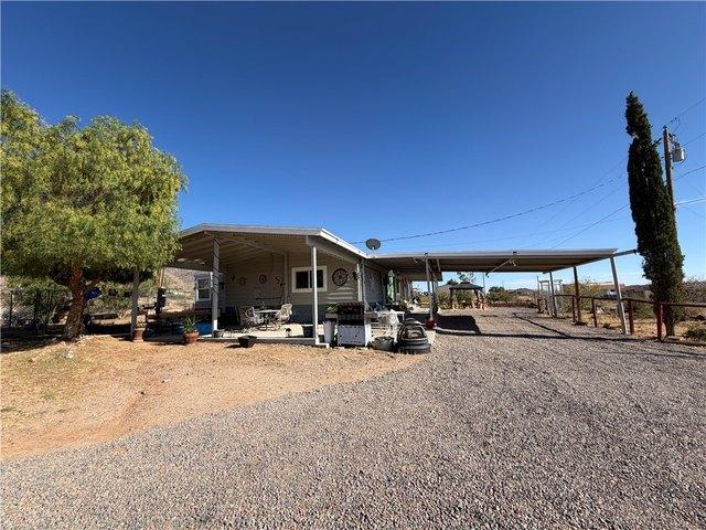 4680 N Smoketree Rd, Golden Valley, AZ 86413