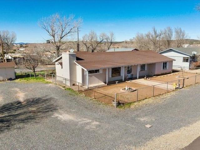 46812 8th St, Ash Fork, AZ 86320