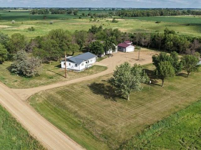 46822 th St, Lennox, SD 57039