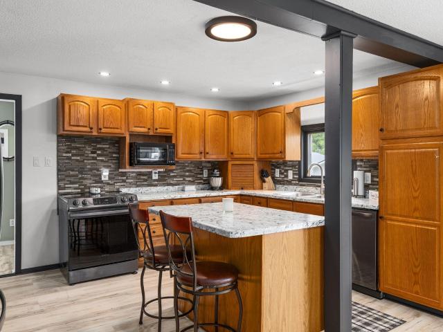 46825 Oak Hill Lane