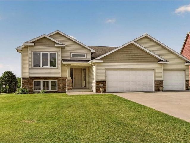 4682 Arctic Ln NW, Rochester, MN 55901