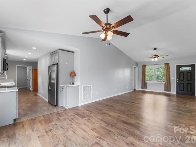 4683 Hickory Nut Ridge Road