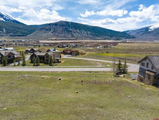 468 Country Club Dr, Crested Butte, CO 81224
