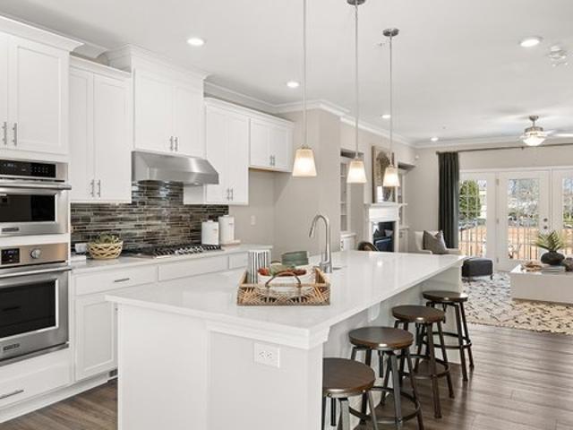 468 Brodie Dr, Woodstock, GA 30188